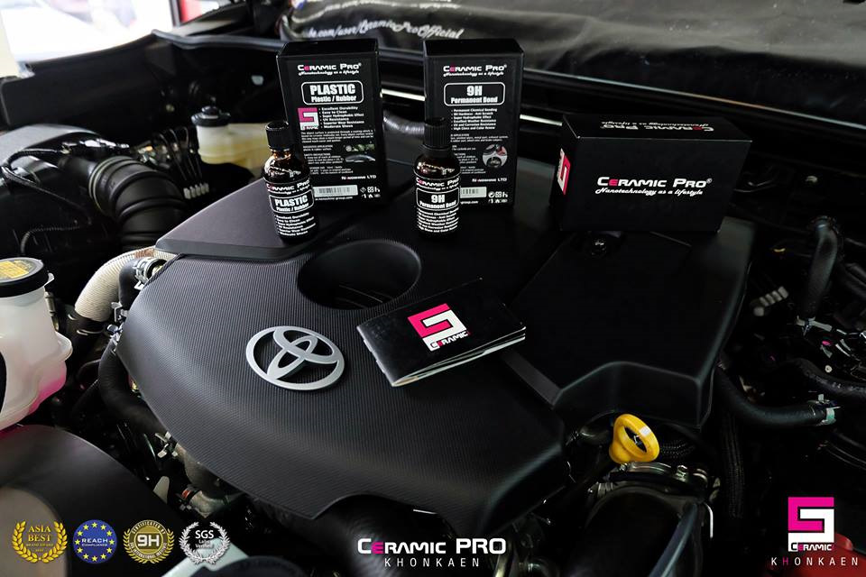 Ceramic Pro Plastic защищает пластиковые детали автомобиля ...