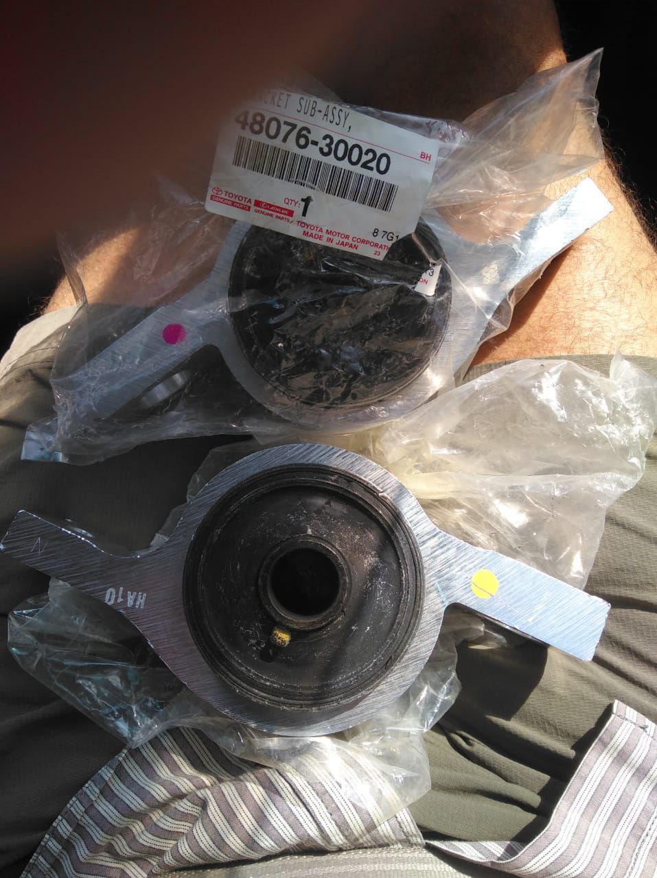 Заменил !Старые порепанные, в утиль . — Toyota Mark X (GRX120), 2,5 л ...