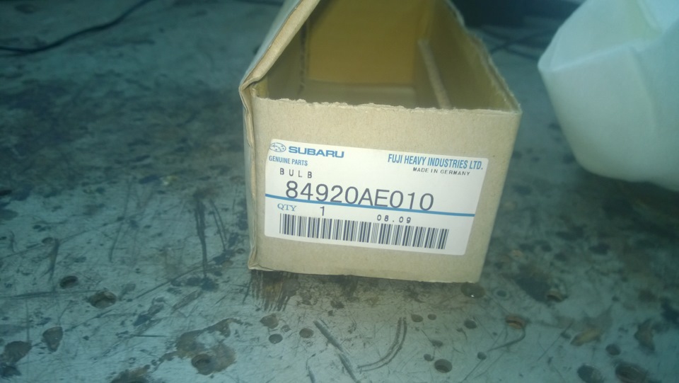 84920AE010 Лампа газоразрядная (D2R 85V 35W P32d-3 6000K) SUBARU ...