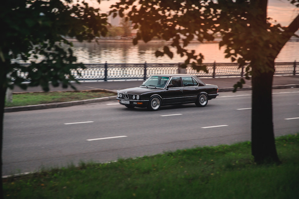 Set 2 E28 PyriteBrownE28 Foto by Korotky Pavel — BMW 5 series (E28), 3,5 л, 1984 года ...
