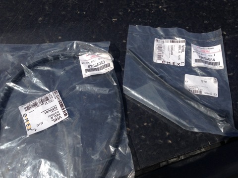 8265A083 Форсунка омывателя Mitsubishi | Запчасти на DRIVE2