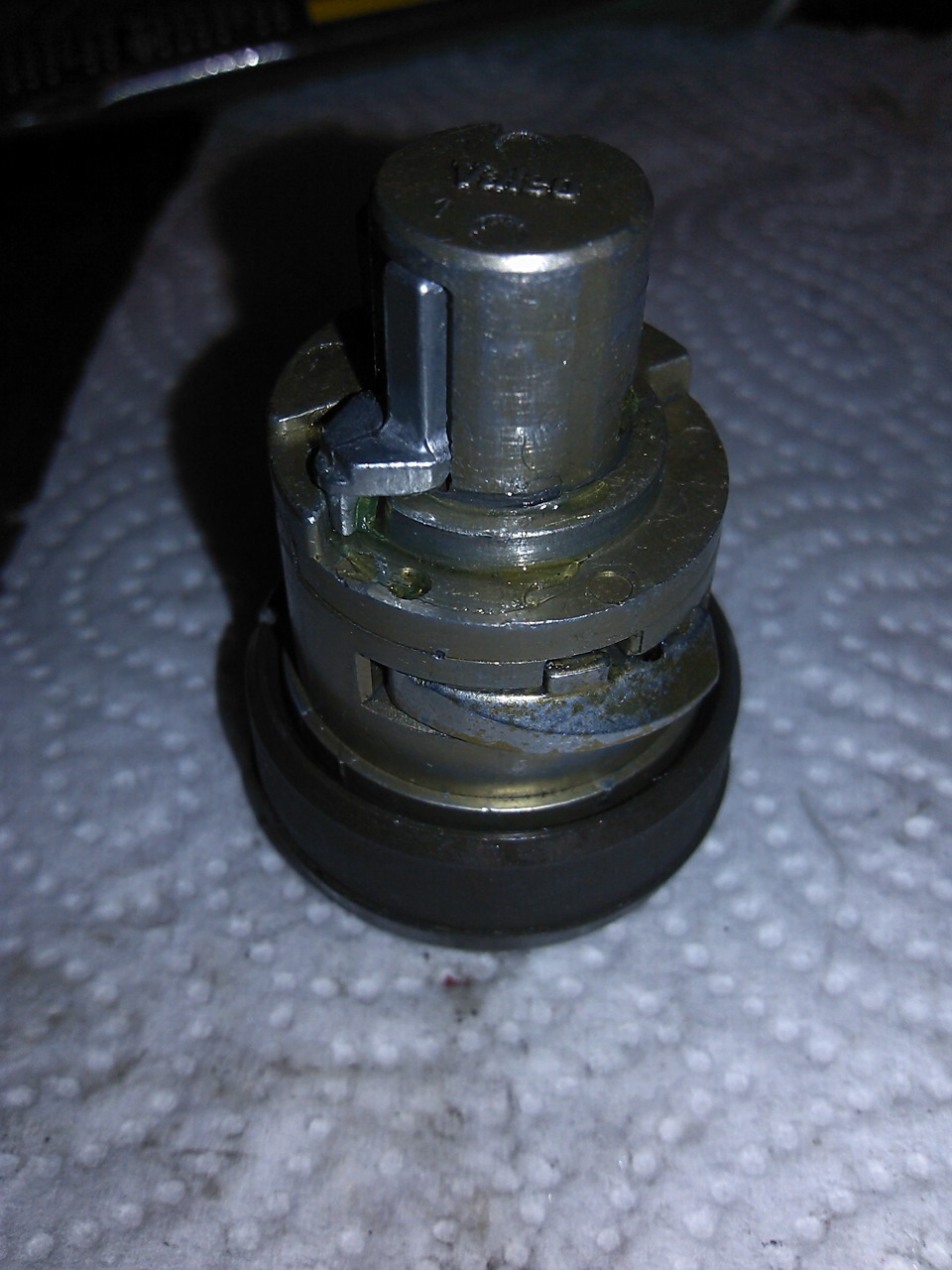 1-7. Заклинивший замок зажигания — BMW 3 series (E36), 1,6 л, 1996 года ...