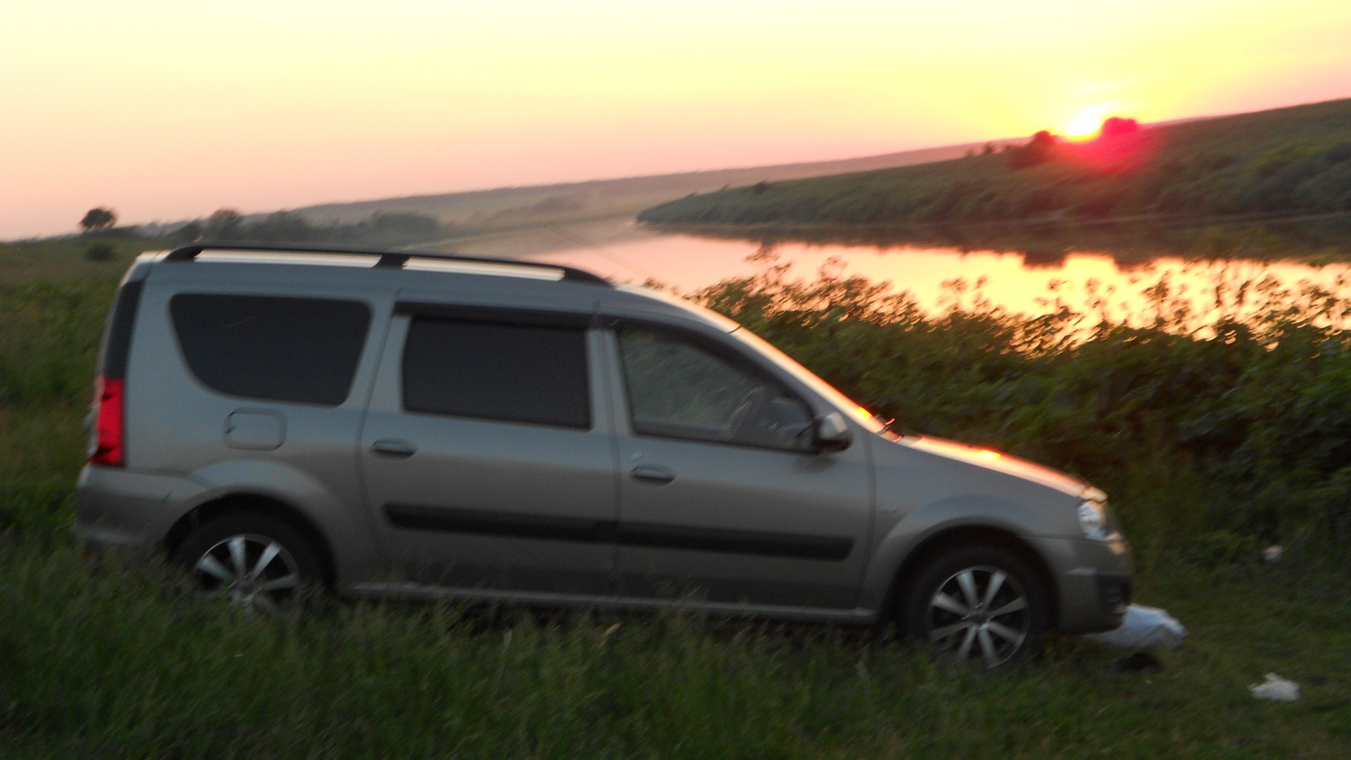 Lada Ларгус 1.6 бензиновый 2012 | "Лаврентий" на DRIVE2