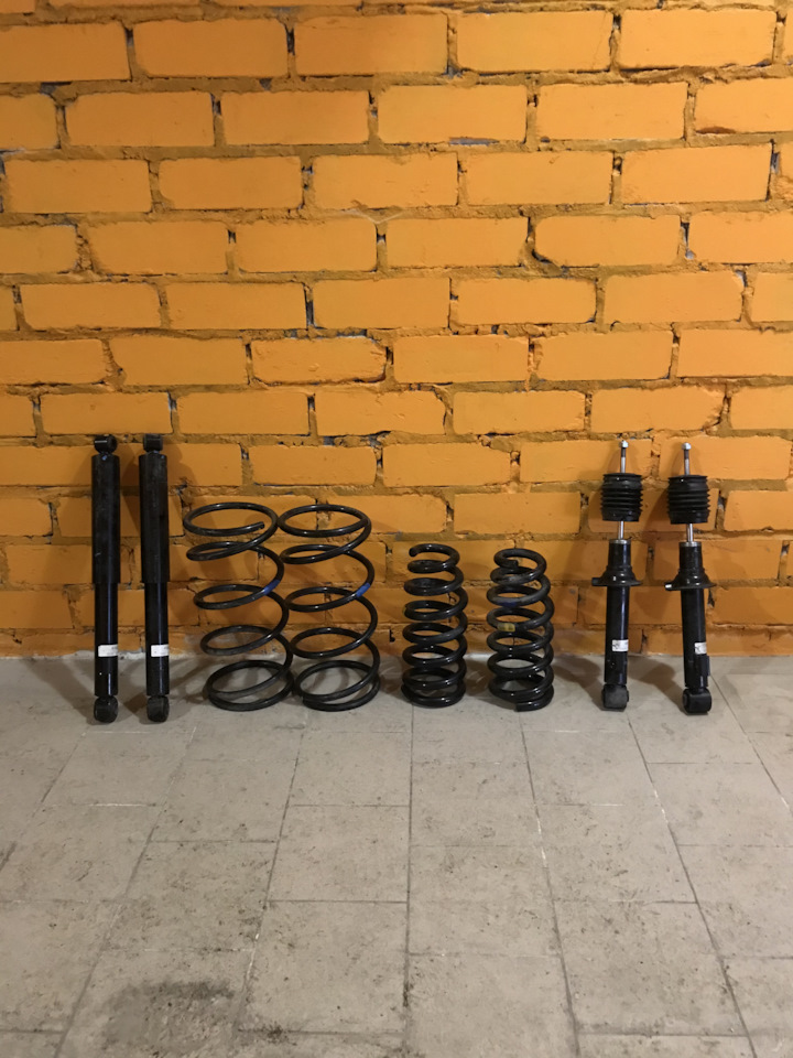 4162A364 Амортизатор задней подвески Mitsubishi | Запчасти на DRIVE2