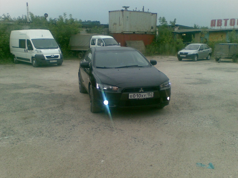 ксенон в ПТФ — Mitsubishi Lancer X, 1,5 л, 2010 года | тюнинг | DRIVE2