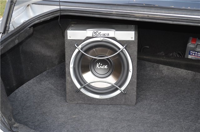 Бум Бум или небольшой саб Kicx ICQ-300BA) — Lada Приора седан, 1,6 л, 2014 года | автозвук | DRIVE2