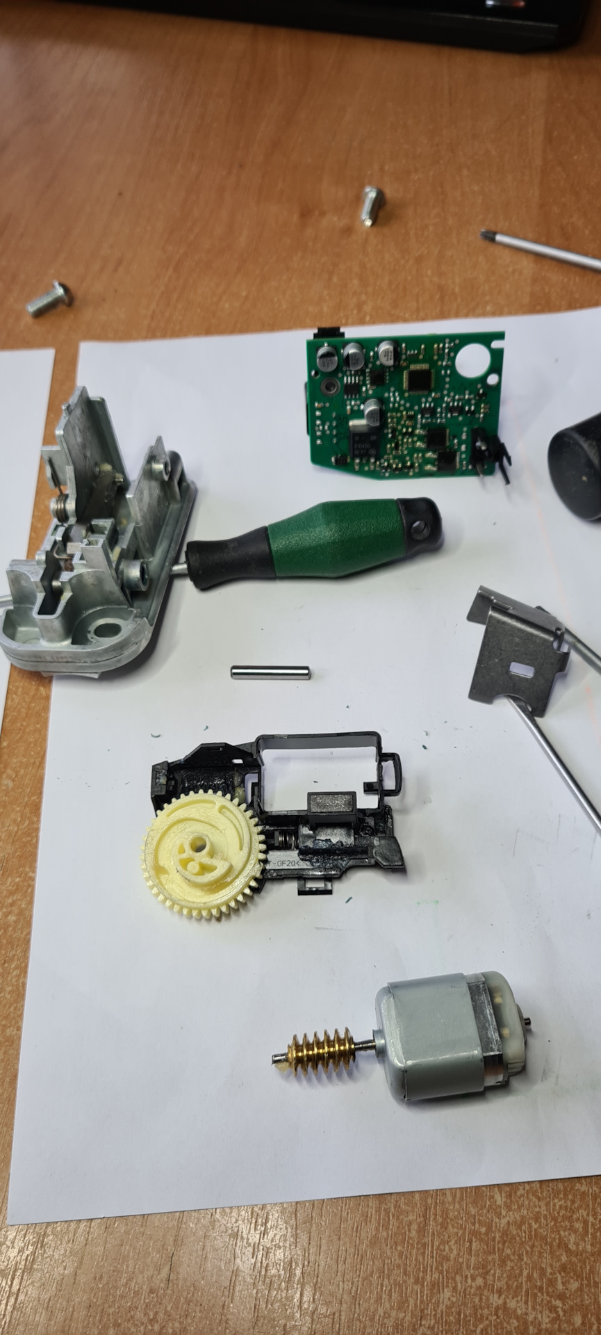 Руль заблокирован. SCL учудил. — Volvo XC90 (2G), 2 л, 2016 года ...