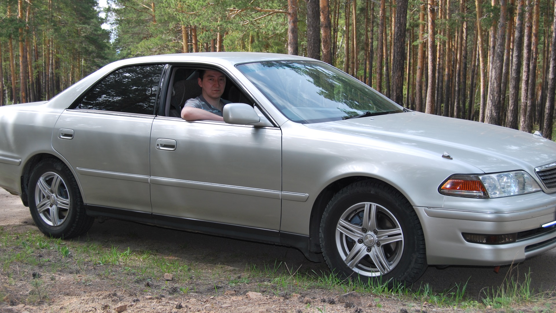 Toyota Mark II (100) 2.5 бензиновый 1999 | silver stock на DRIVE2