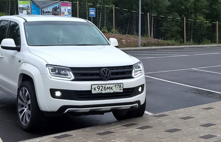 Накладка переднего бампера VAG — Volkswagen Amarok, 2 л, 2011 года ...