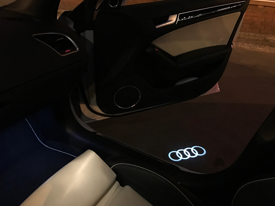 №3. Проекторы в двери. — Audi A5 Sportback (1G), 2 л, 2015 года ...