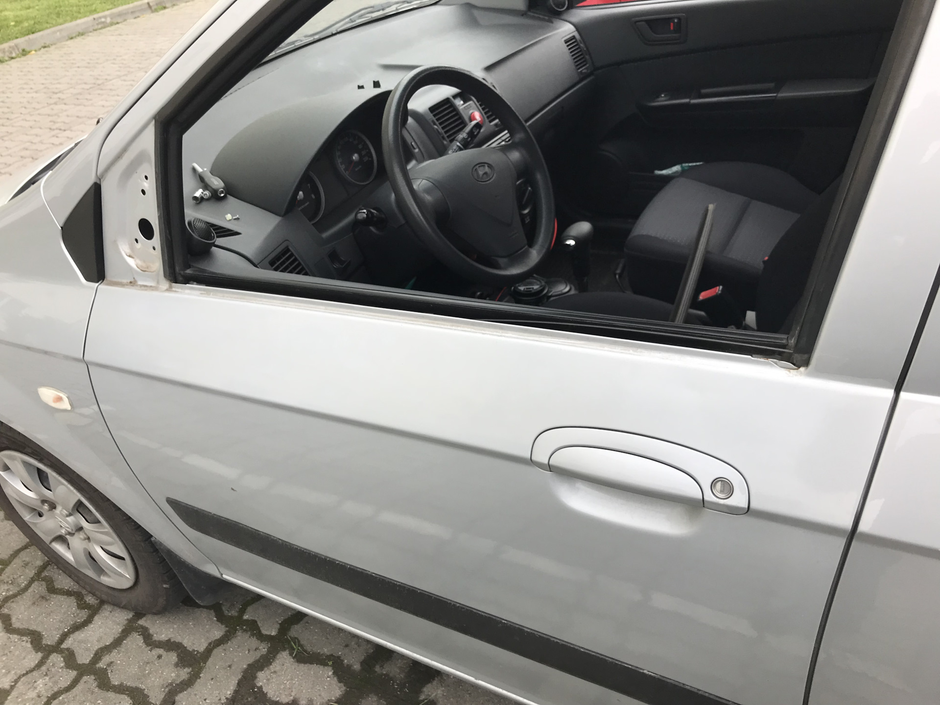 Наружние молдинги стёкол. — Hyundai Getz, 1,4 л, 2008 года | аксессуары ...