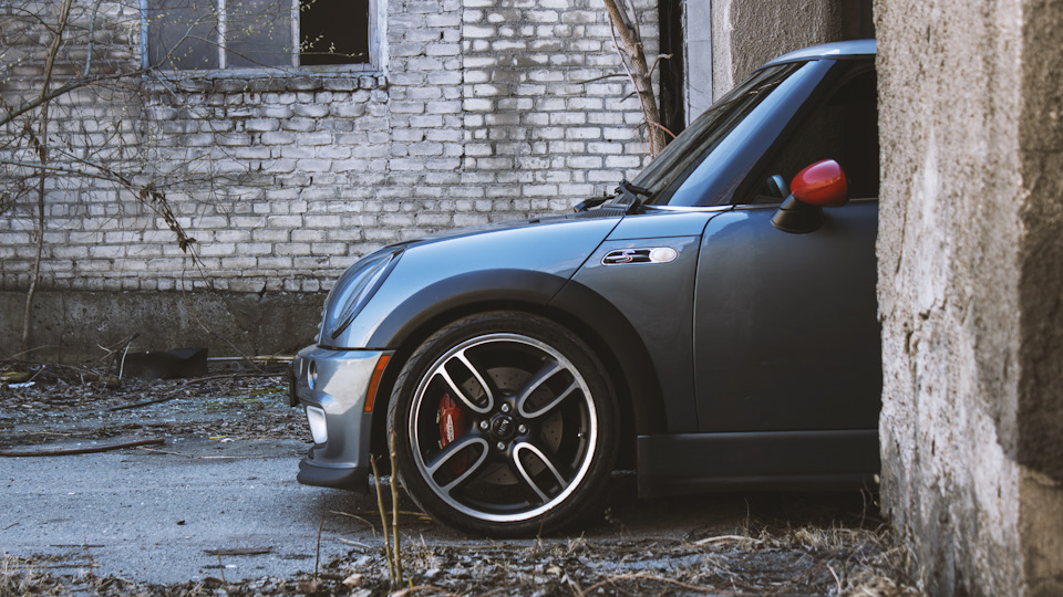 MINI Cooper S John Cooper Works 1.6 бензиновый 2006 | на DRIVE2