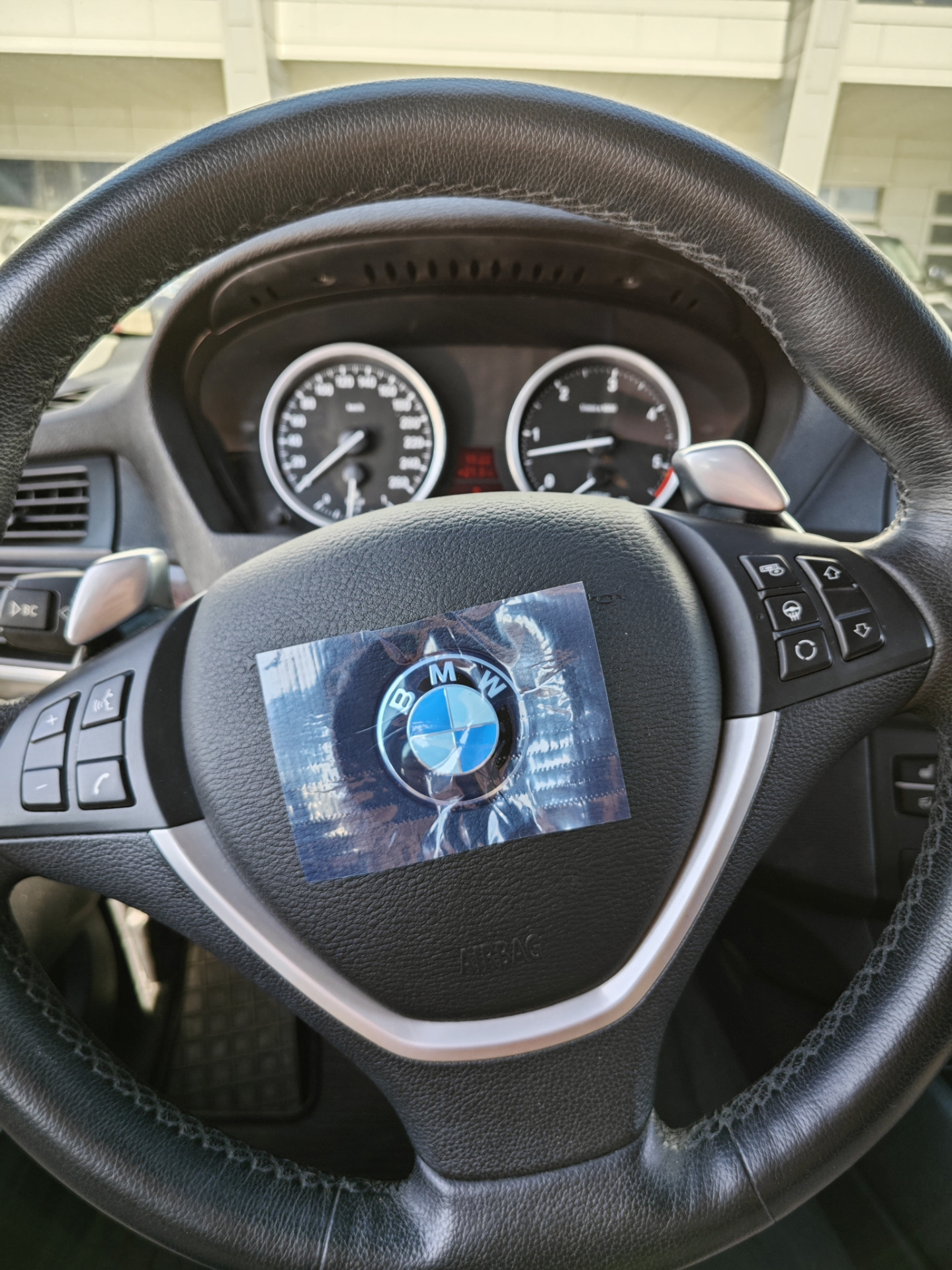 Замена подушек по отзывной кампании — BMW X6 (E71/E72), 3 л, 2010 года | визит на сервис | DRIVE2