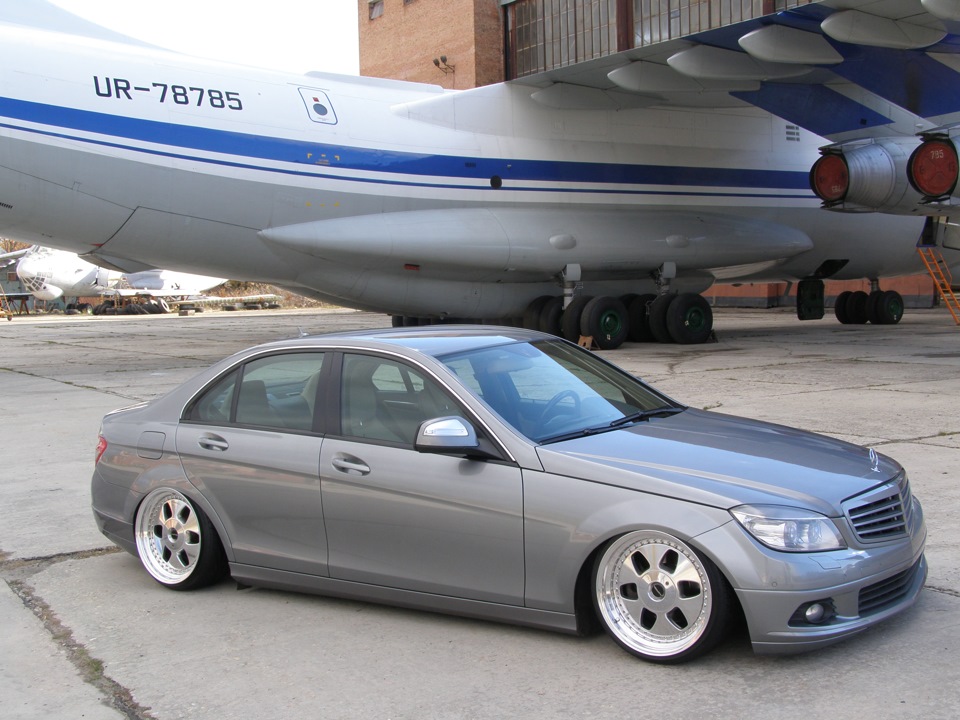 w204 SoLow in stance — Сообщество «Stanced» на DRIVE2