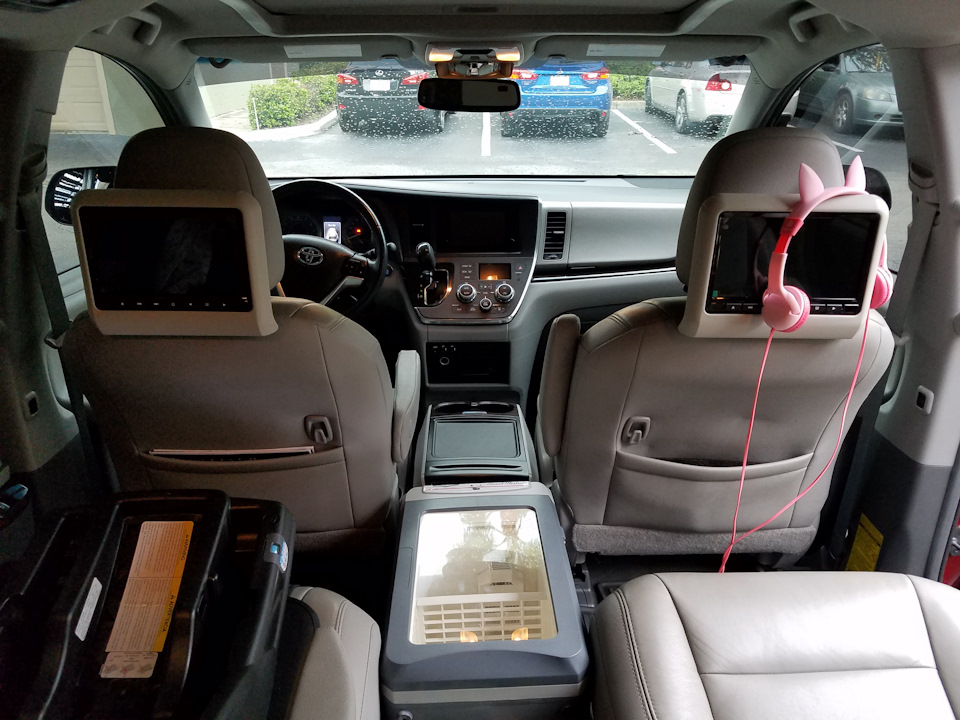Холодильник в машину. — Toyota Sienna (3G), 3,5 л, 2015 года ...