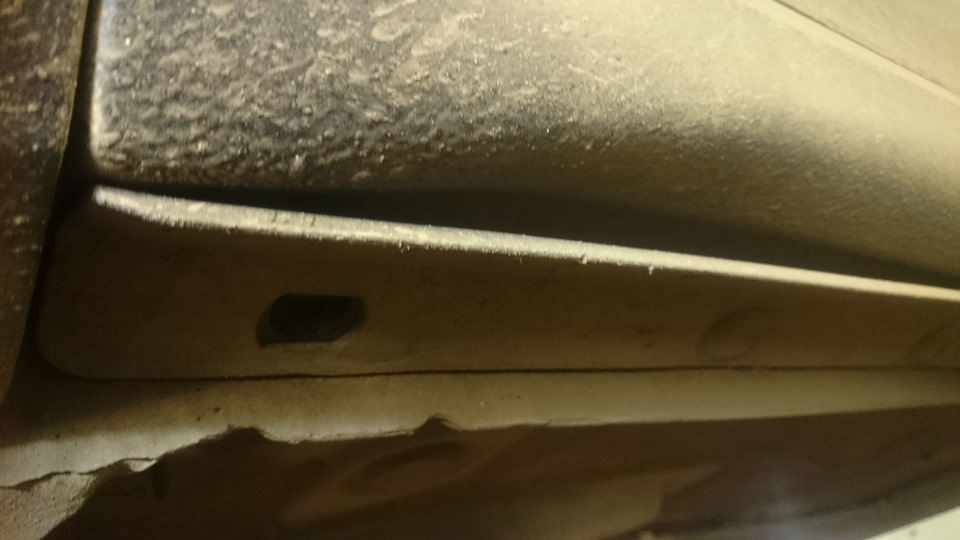 Клипсы молдинга порогов Toyota Auris — Toyota Auris (1G), 1,6 л, 2008 ...