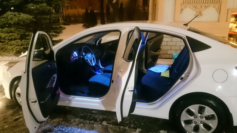 LED подсветка салона — Hyundai Solaris (1G), 1,6 л, 2015 года ...