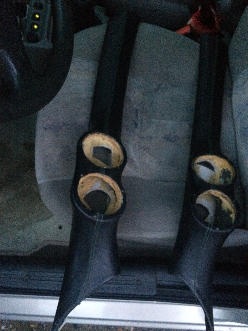 Стойки — Lada Калина хэтчбек, 1,6 л, 2008 года | автозвук | DRIVE2