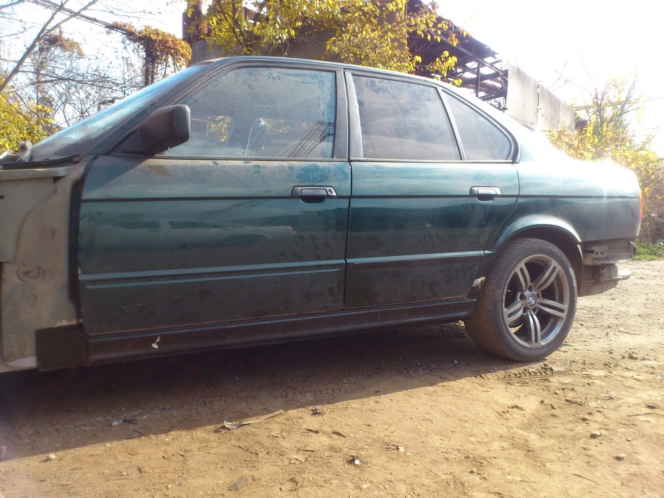 Новые пороги — BMW 5 series (E34), 2,5 л, 1989 года | кузовной ремонт | DRIVE2