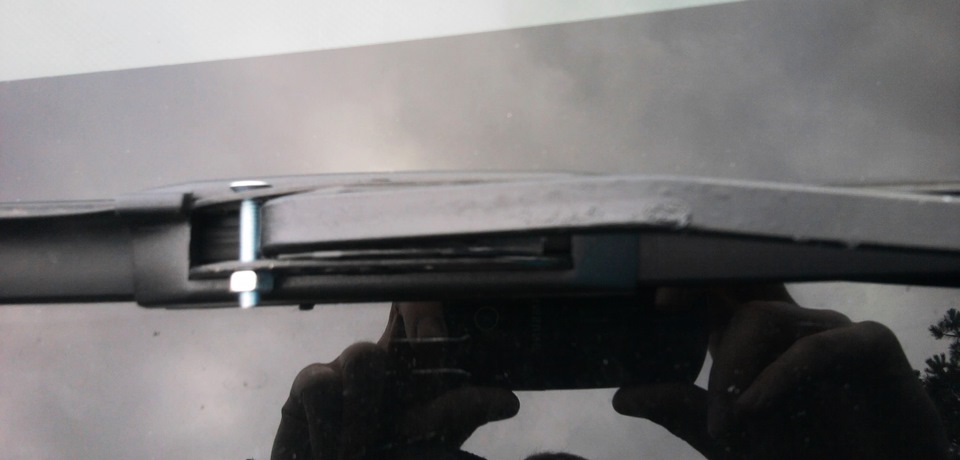 щётки стеклоочистителя — Nissan Primastar, 1,9 л, 2004 года ...