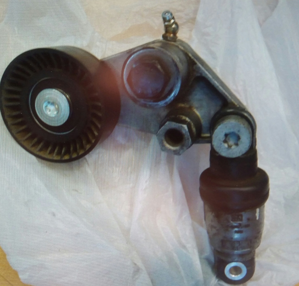 Демфер натяжителя — SsangYong Rexton (2G), 2,7 л, 2012 года | визит на ...