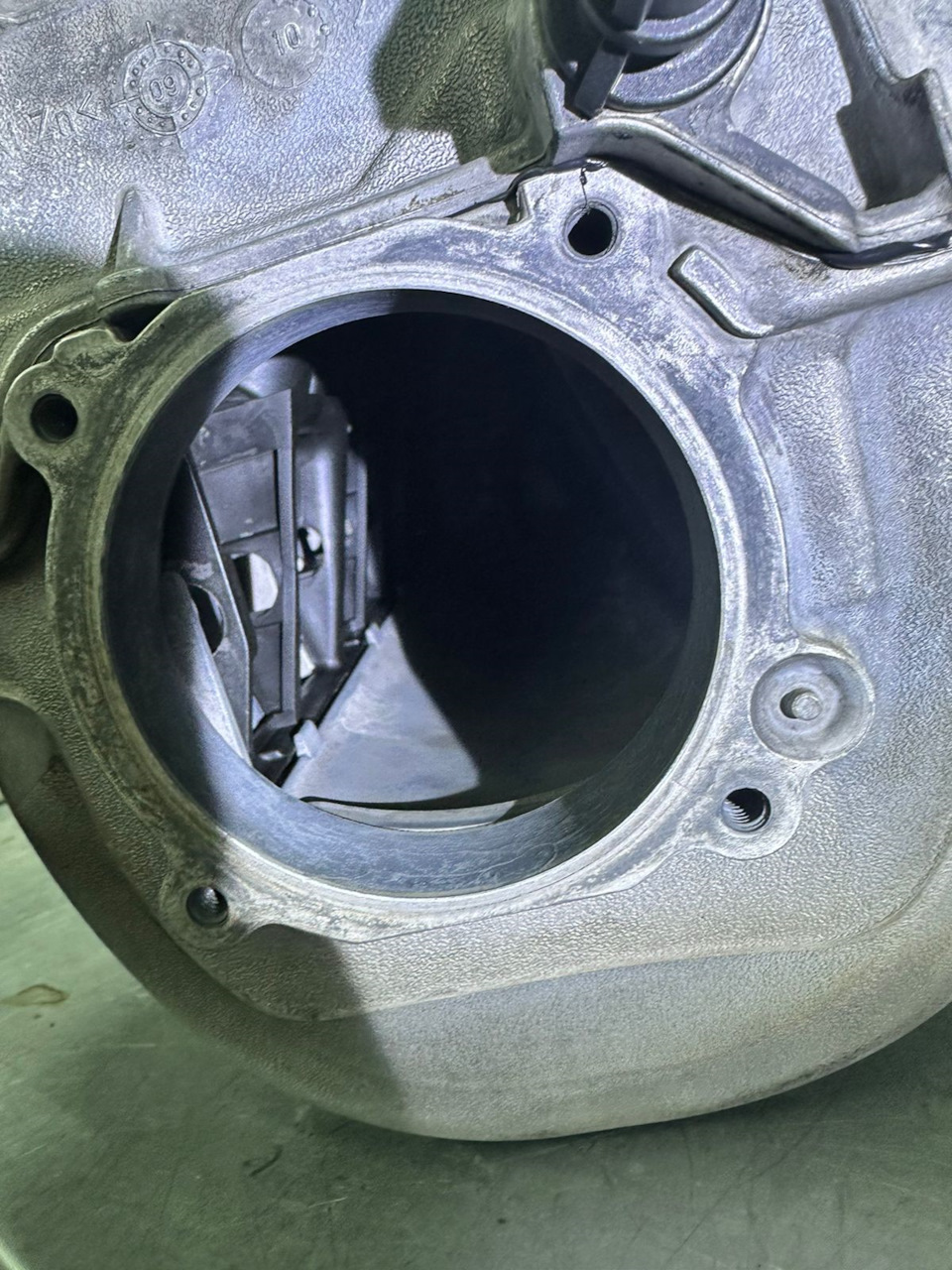 14 M273 5.5 вихревые заслонки — Mercedes-Benz E-Class (W212), 5,5 л ...