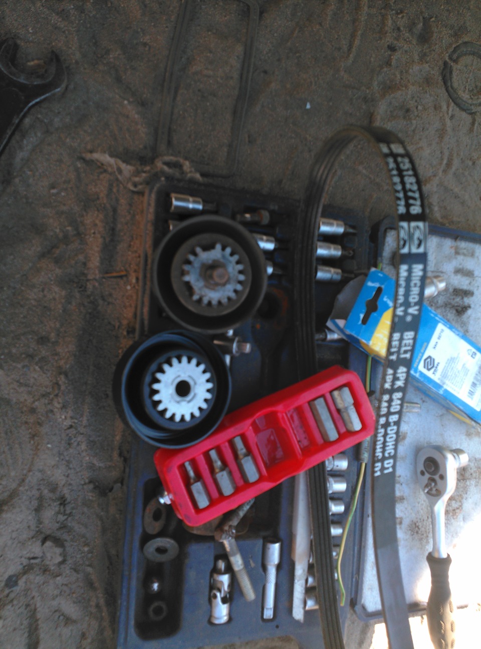 25182776 Поликлиновый ремень. Число ручьев 4 GM | Запчасти на DRIVE2