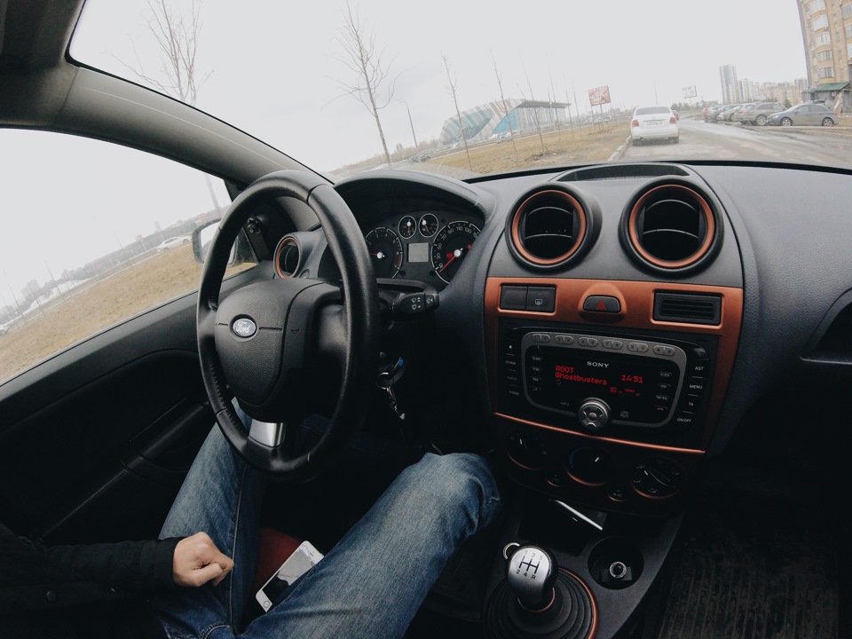 В поисках колес. — Ford Fiesta (Mk V), 1,6 л, 2007 года | колёсные ...