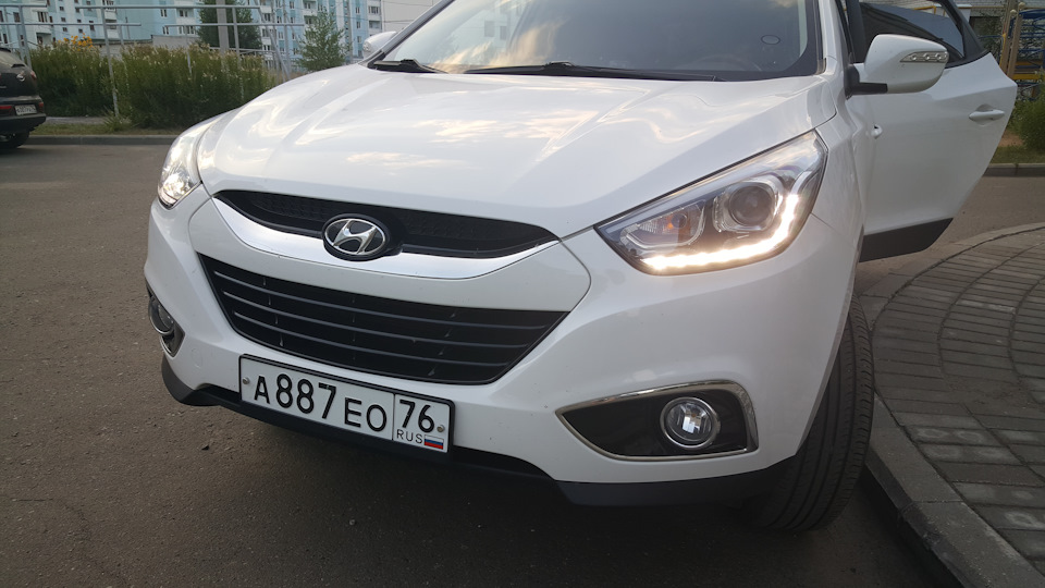 Установил фары от рестайла — Hyundai ix35, 2 л, 2012 года | стайлинг | DRIVE2
