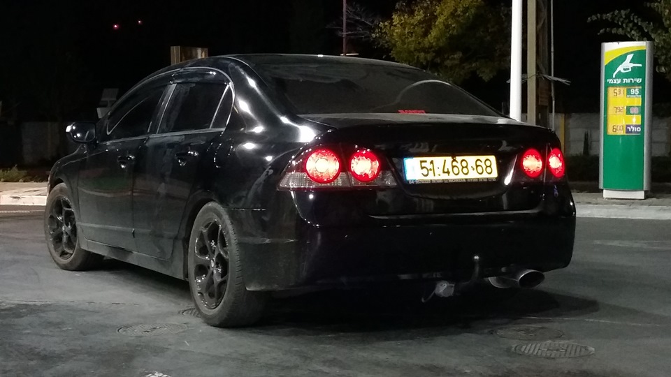 Задние габариты и стопы. — Honda Civic 4D (8G), 1,8 л, 2009 года ...