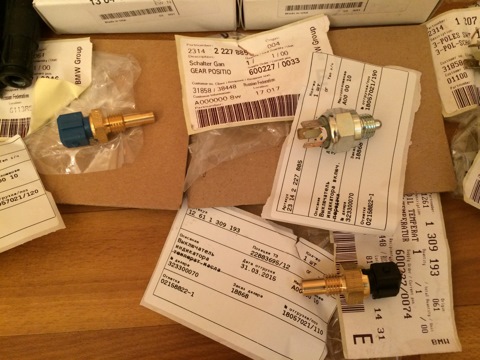 12611309193 Выключатель индикатора температ.масла BMW | Запчасти на DRIVE2