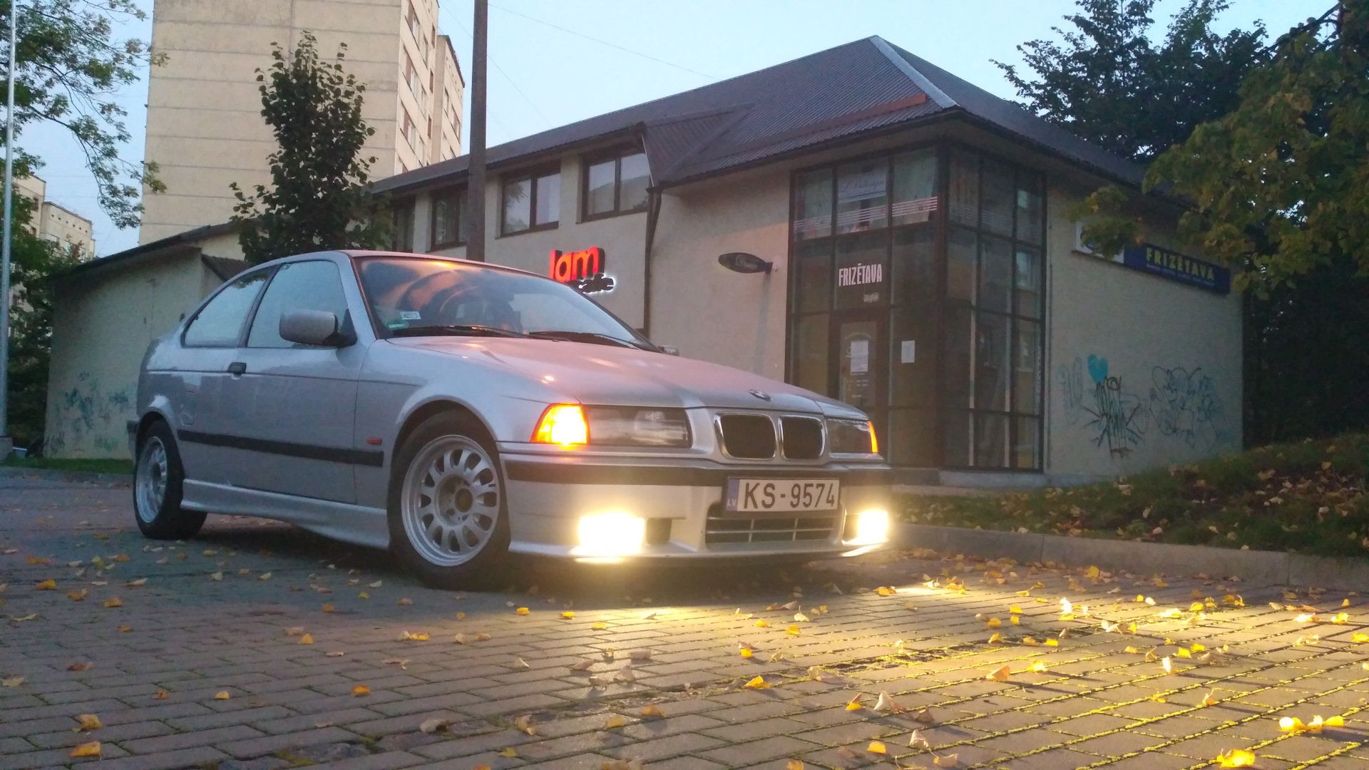 BMW 3 series Compact (E36/5) 2.5 бензиновый 2000 | 323ti на DRIVE2