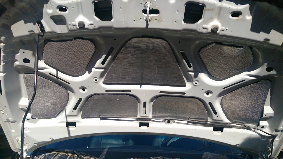 №12: шумоизоляция капота. — Chevrolet Cruze (1G), 1,6 л, 2012 года ...