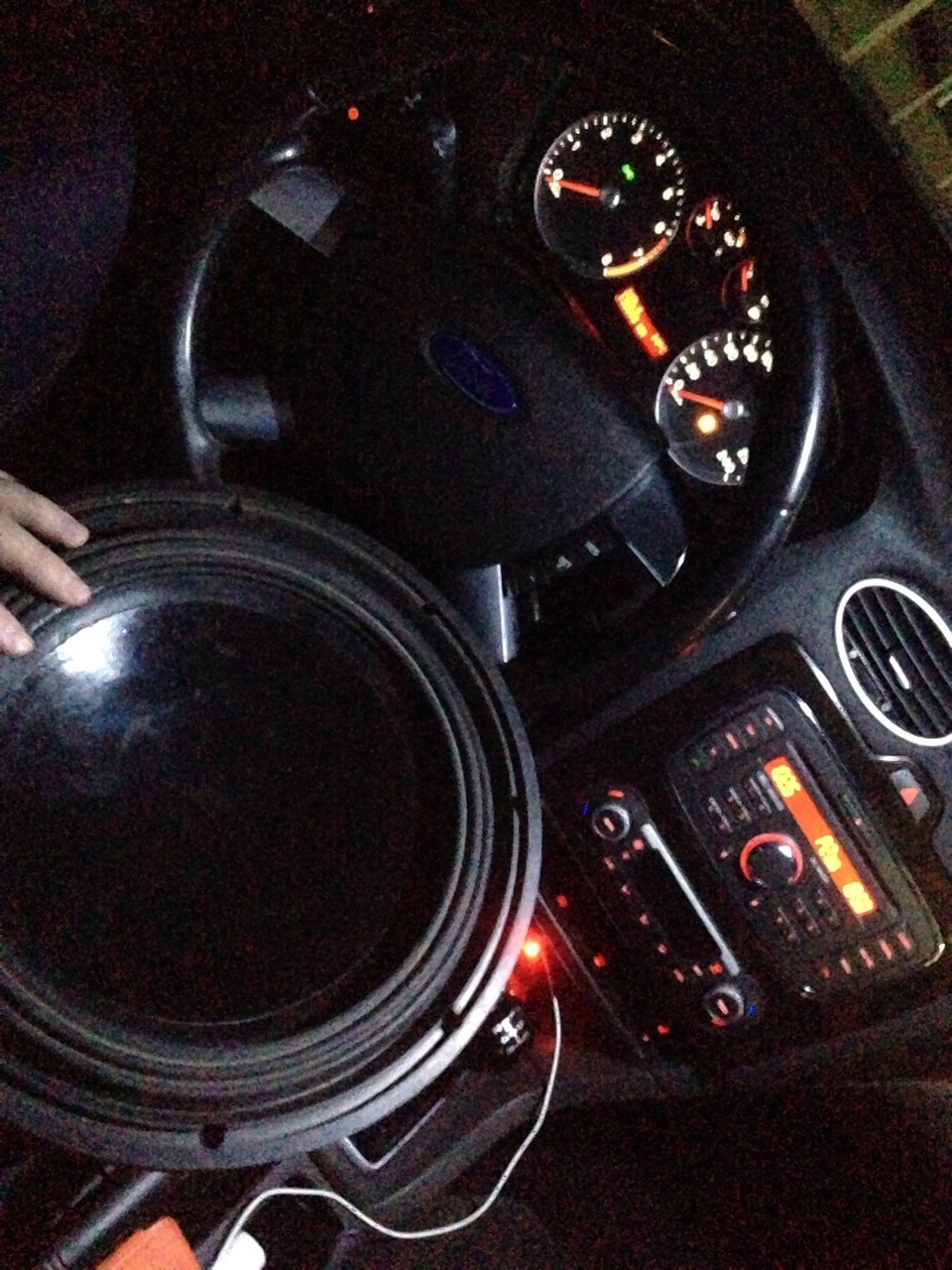 Alpine SWR-1243D — Ford Focus Hatchback II, 1,8 л, 2007 года | автозвук ...