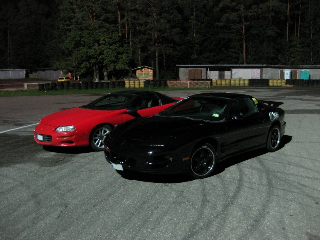 Тренировка Camaro Z28, Firebird Trans Am Turbo и Subaru WRX STi ...