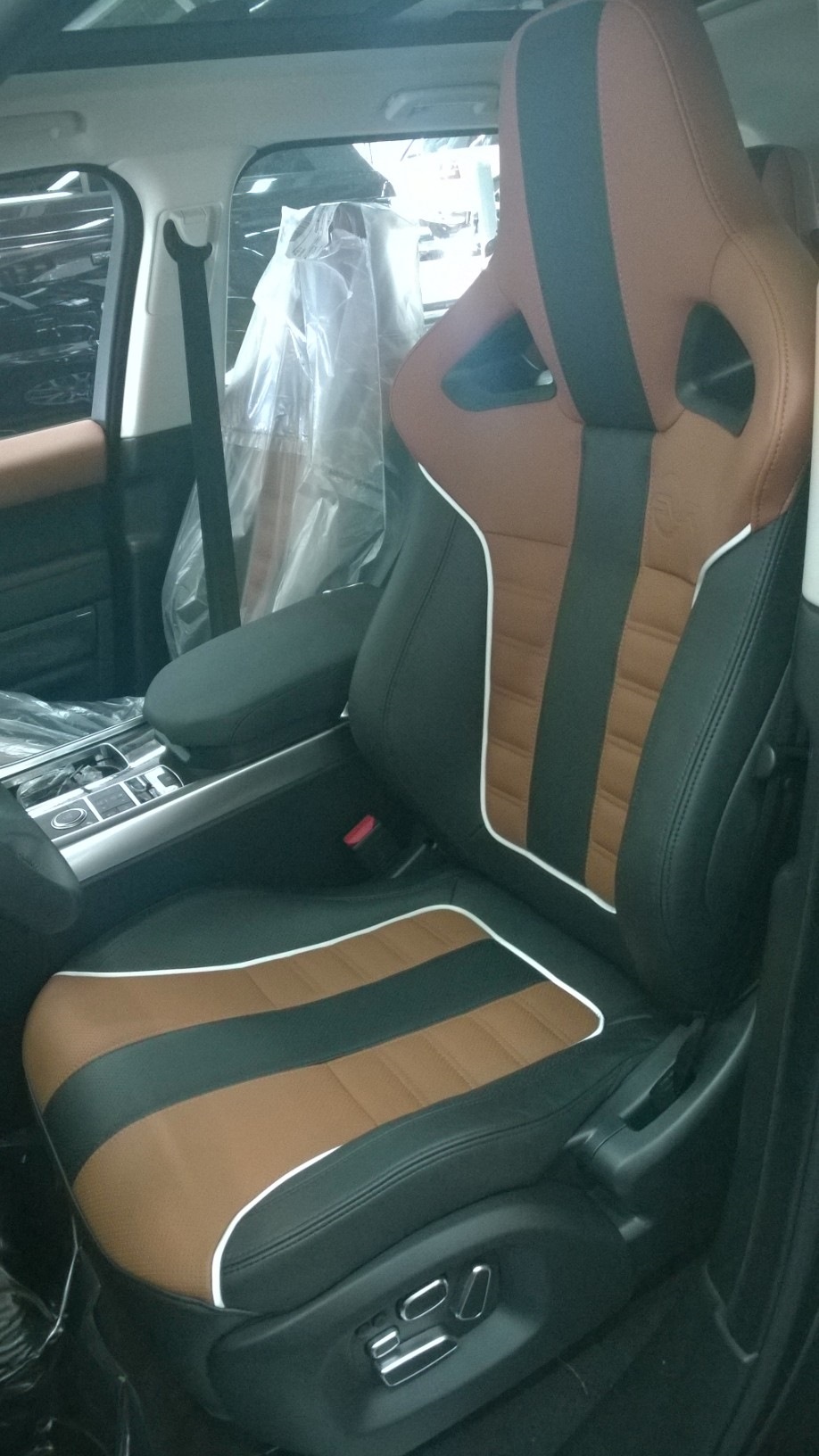 Range Rover Sport SVR — Land Rover Range Rover Evoque (1G), 2,2 л, 2011 ...