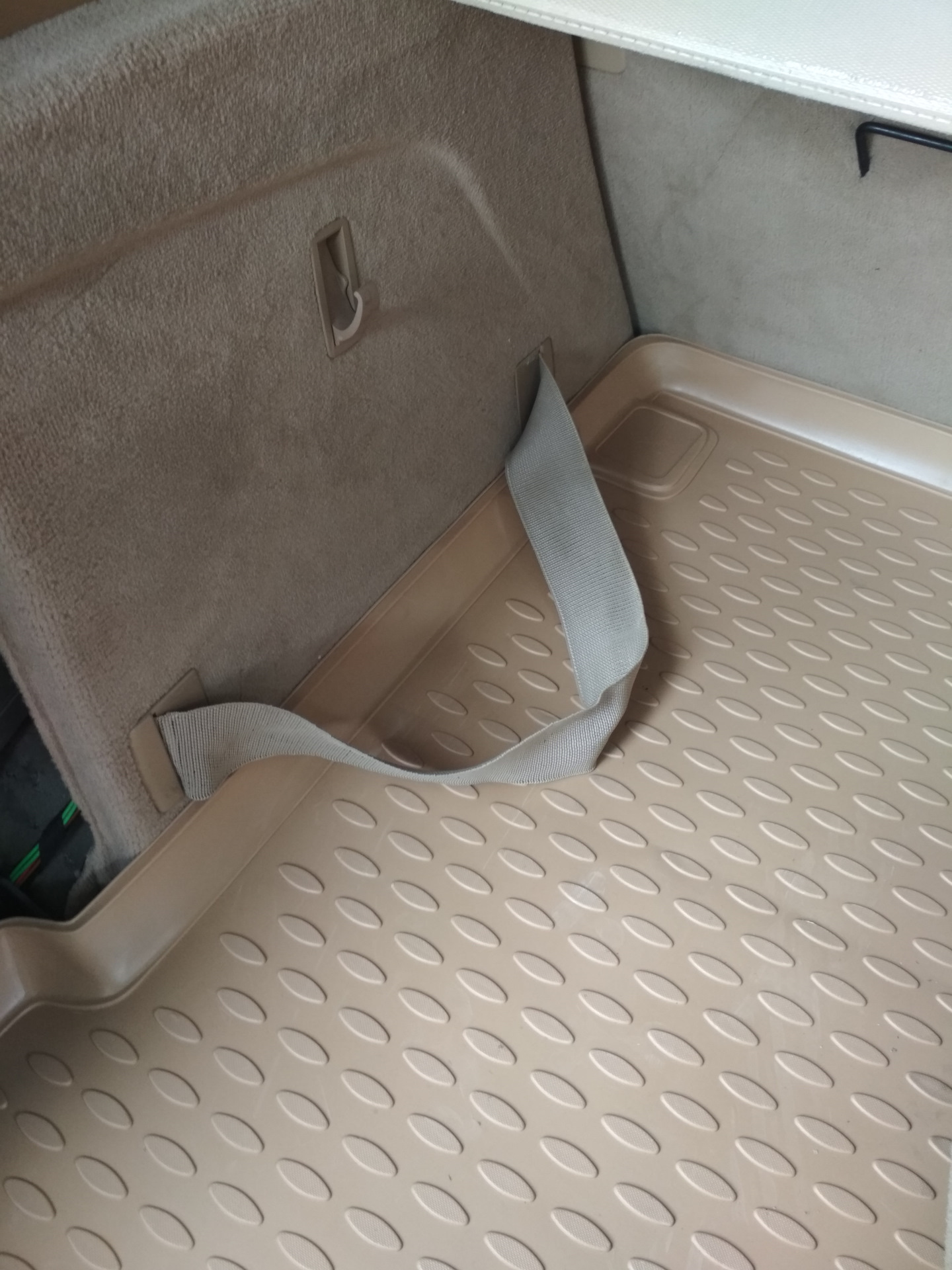 Натяжной ремень в багажнике — BMW X5 (E70), 3 л, 2008 года | своими ...