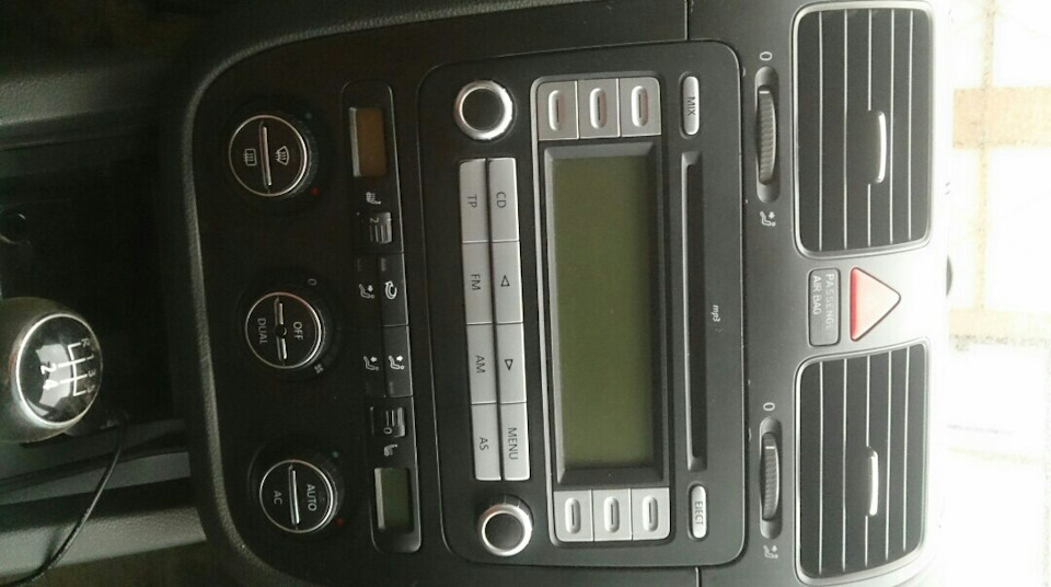 RCD330G+ — Volkswagen Golf Mk5, 1,6 л, 2007 года | автозвук | DRIVE2