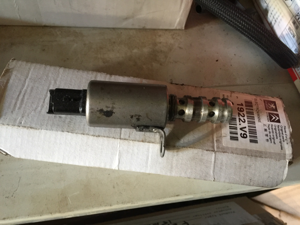 1922V9 Клапан вариатора фаз PSA 1.6i 16V EP6 Peugeot Citroen | Запчасти ...