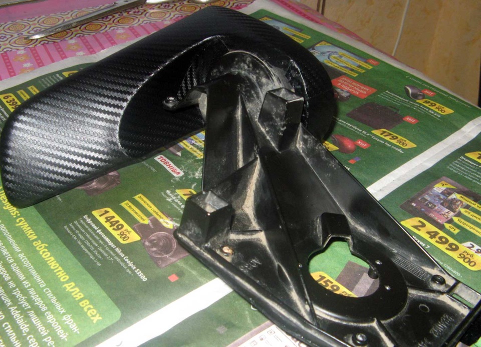 Виниловая пленка под карбон на креплении зеркал — Ford Galaxy (Mk II ...