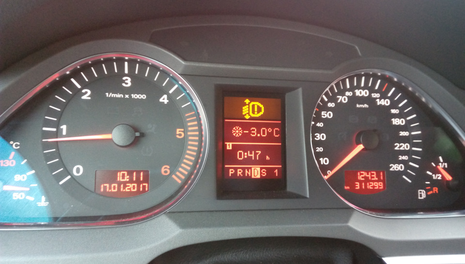 Замена датчика дорожного просвета… — Audi A6 (C6), 3 л, 2005 года ...