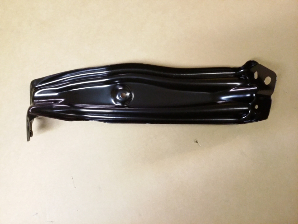 F31803TAMA Кронштейн крепления крыла правого Teana NISSAN INFINITI ...