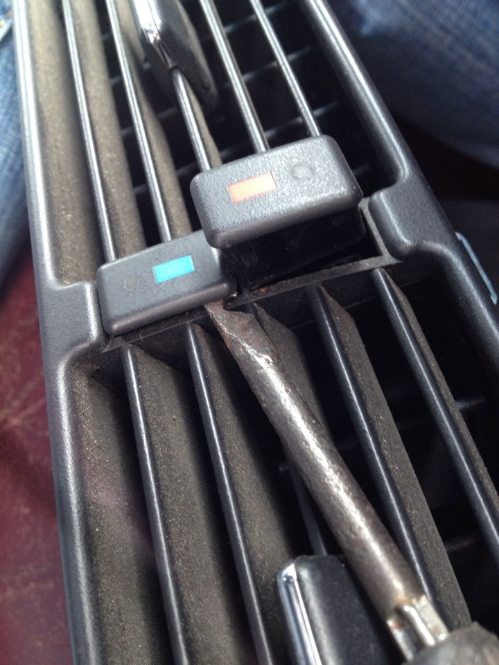 Лампочки 0,45вт так-то! 😄 — Mercedes-Benz S-Class (W140), 3,2 л, 1992 ...