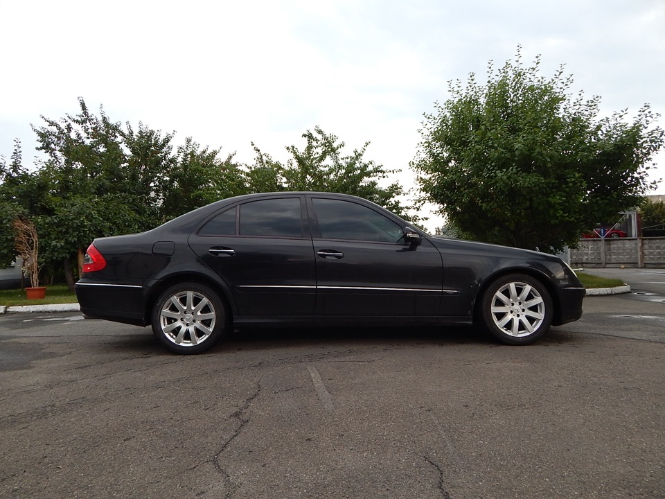 Wheels 17" Mercedes-Benz "Tarazed" on Mercedes w211 E350 4M. Foto ...