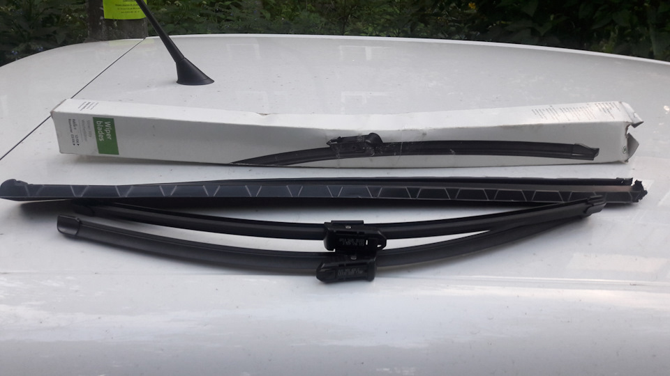 5J1998001 Щетка стеклоочистите VAG | Запчасти на DRIVE2