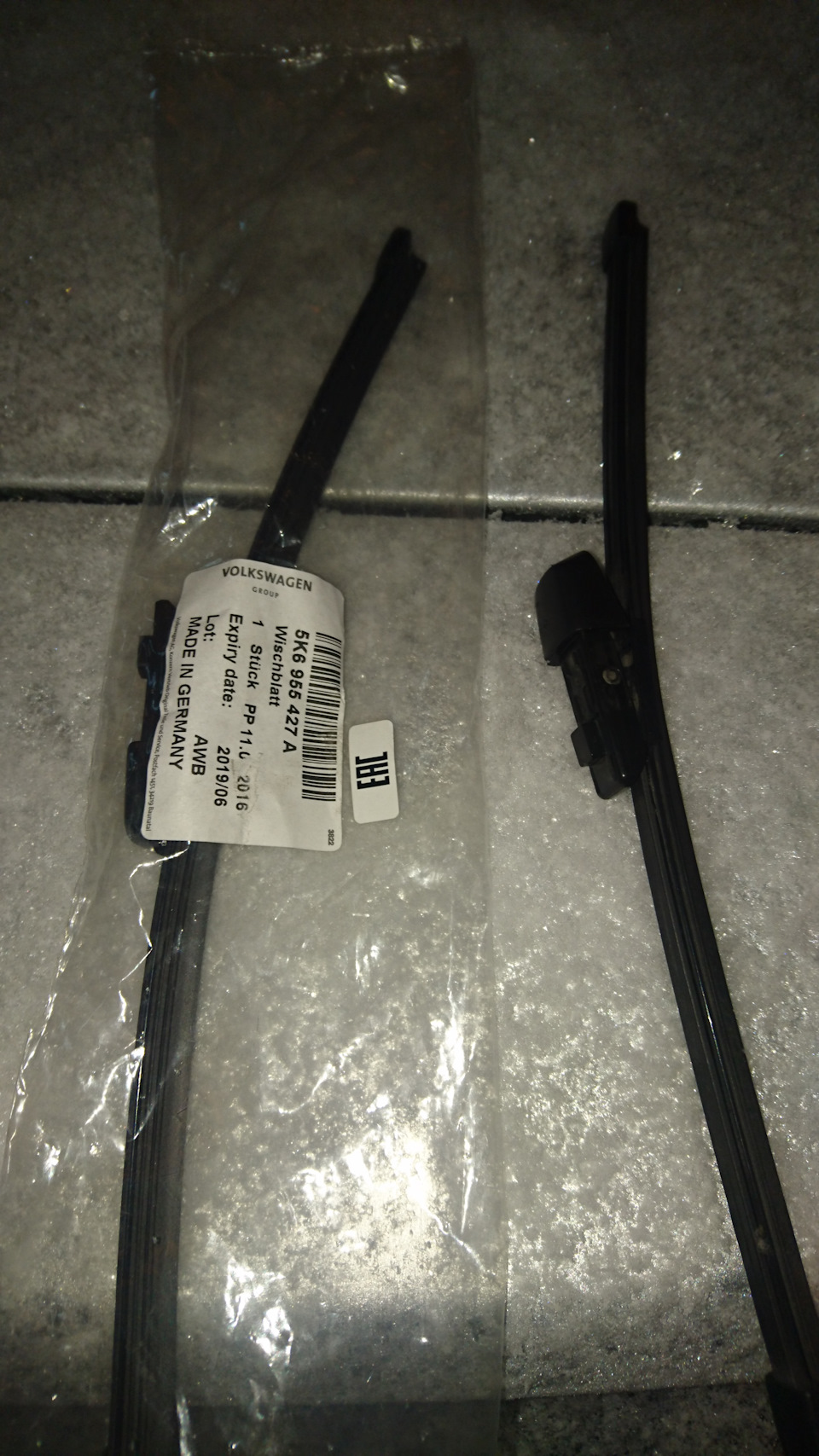 Одеяла и подушки ждут гольфец — Volkswagen Golf Mk6, 1,4 л, 2011 года ...