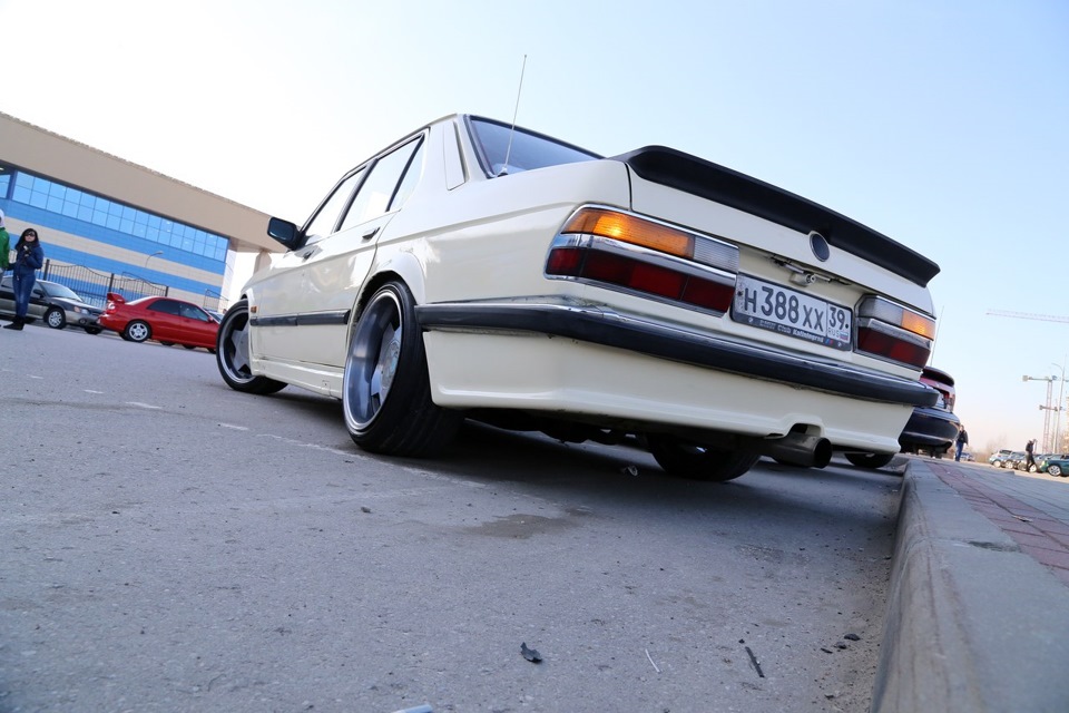 Закрытие сезона 2014. BMW-CLUB Kaliningrad — BMW 5 series (E28), 4 л ...