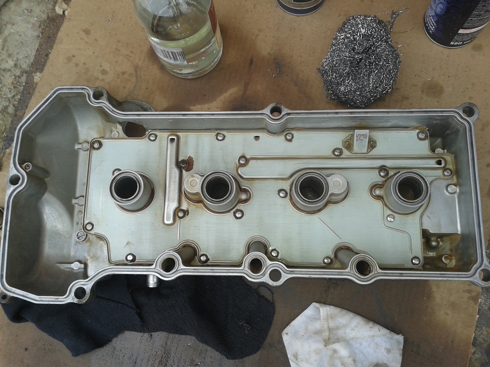 Замена прокладки клапанной крышки — Suzuki Liana, 1,6 л, 2005 года ...