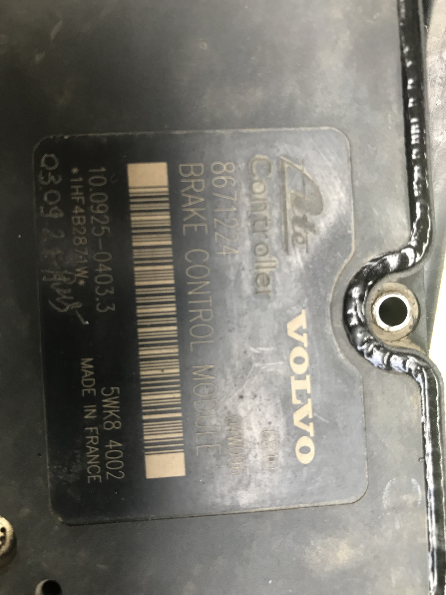 Отремонтировал блок ABS — Volvo XC70 II, 2,5 л, 2004 года | визит на ...