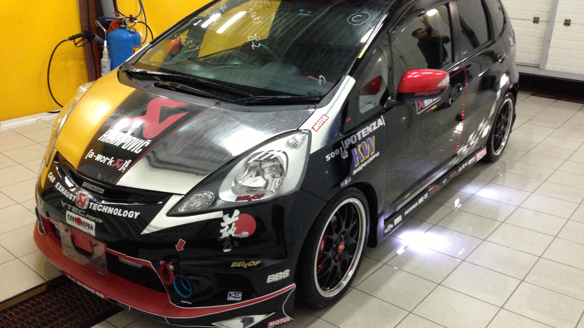 Honda Fit (2G) 1.5 бензиновый 2009 | J`s RACING на DRIVE2